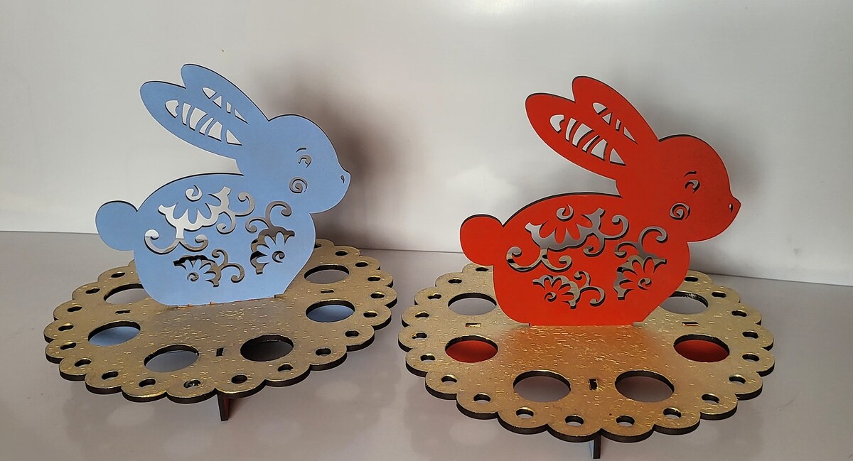 Suport din lemn pentru oua, model iepuras - DecorGifts