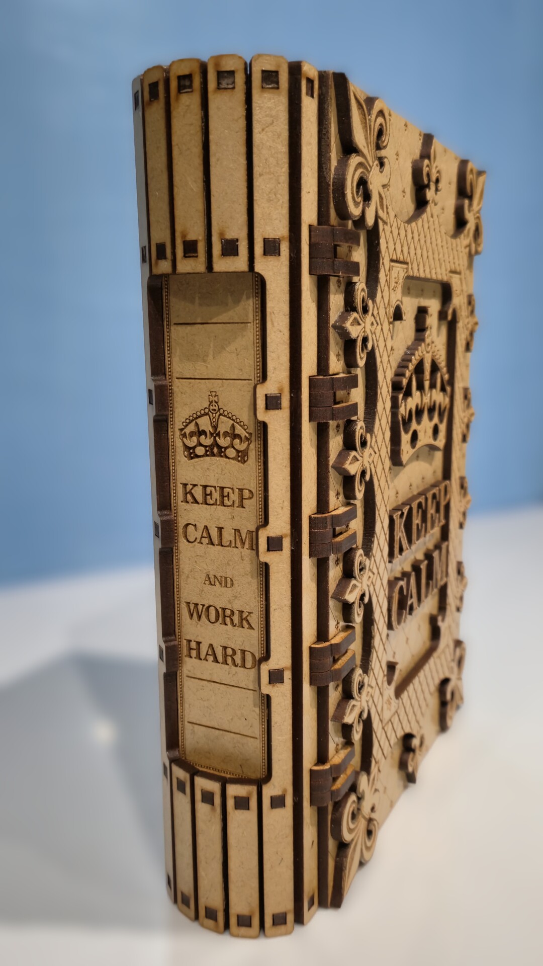 Cutie cadou model carte din lemn - DecorGifts